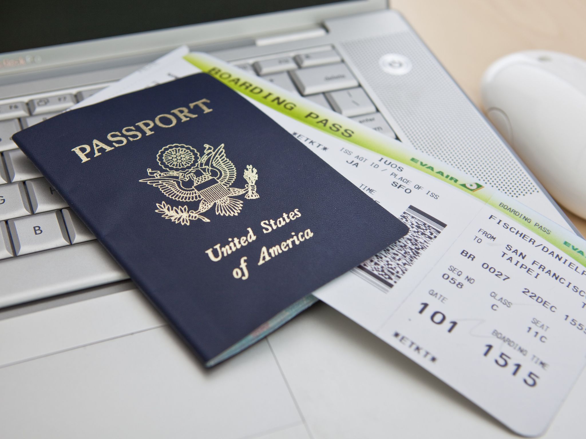 Why Airlines Have A Dozen Fares For Every Single Seat – the island logic